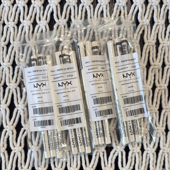NYX | Makeup | Lot Of 2 Nyx Professional White Gel Eyeliners New With ...